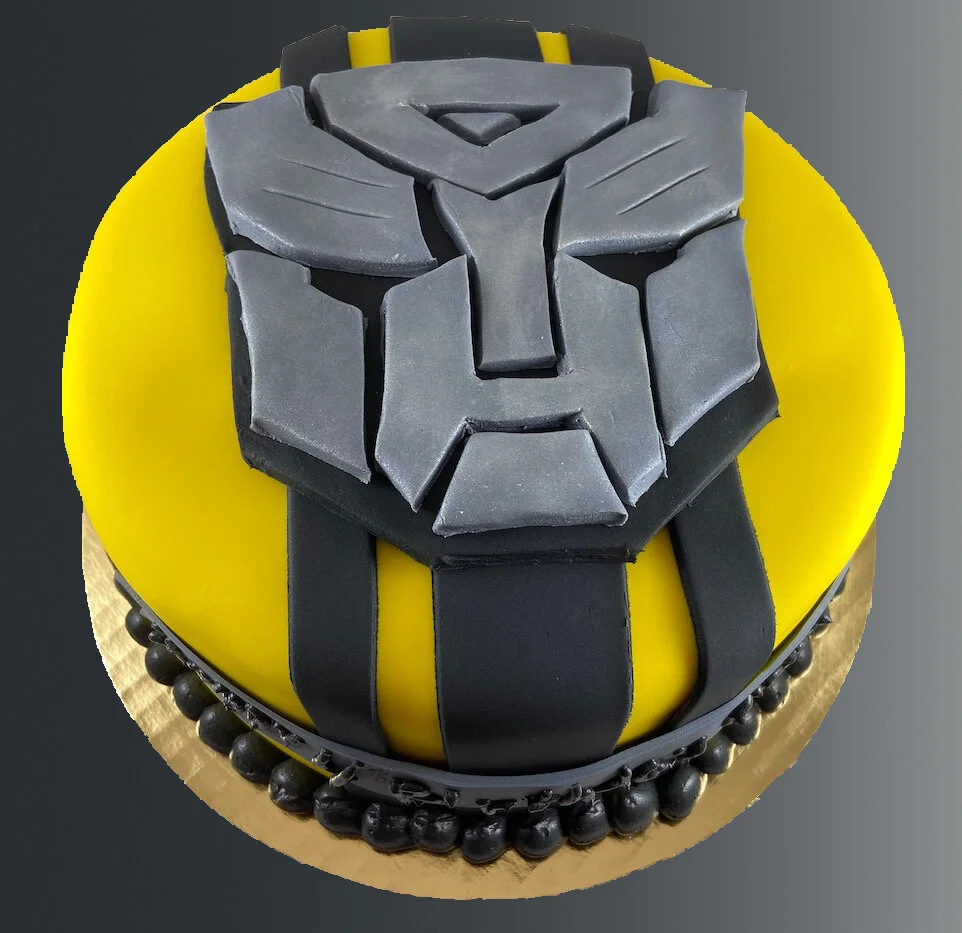 Bumblebee Transformer Cake — emoticakes
