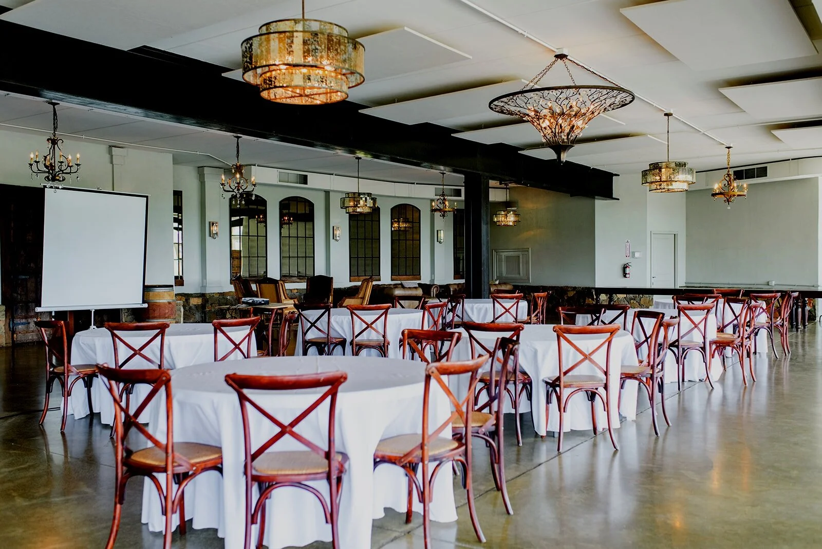 Stone Tower Winery's Wedding Venues | Virginia