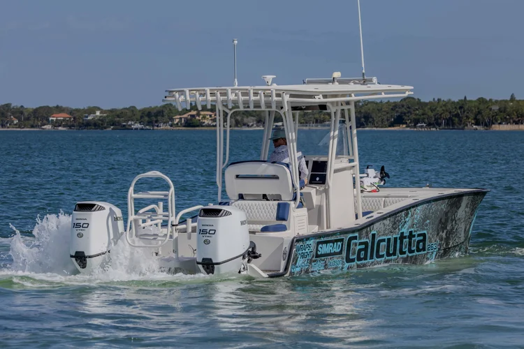 Calcutta 263 Catamaran — Calcutta Marine International LLC