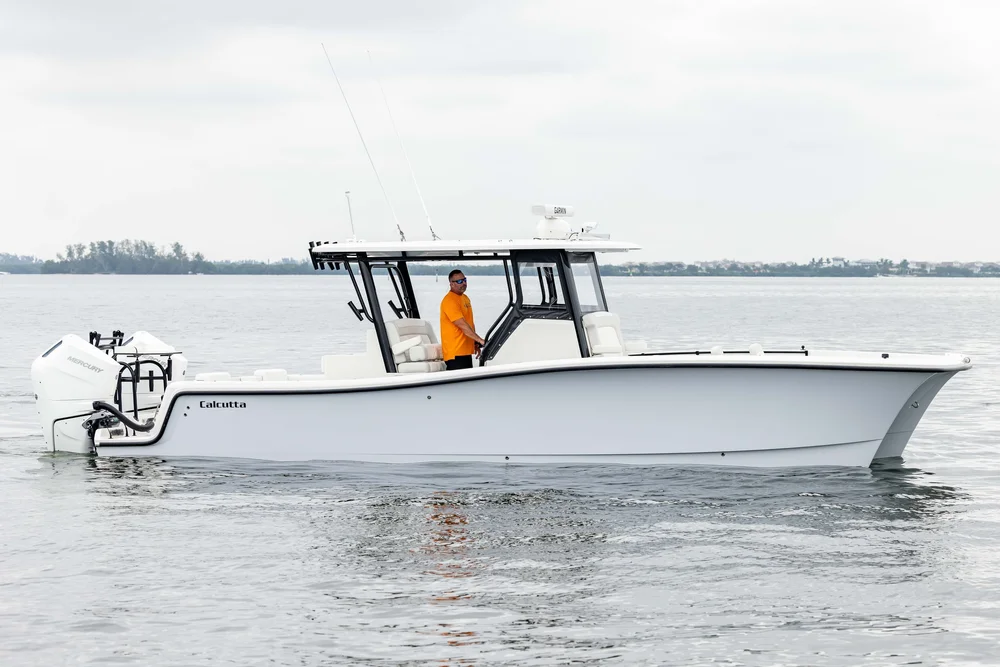 Calcutta 323 Catamaran — Calcutta Marine International LLC