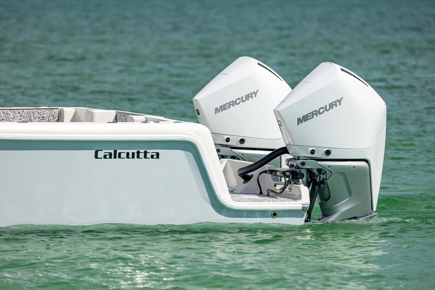 Calcutta 323 Catamaran — Calcutta Marine International LLC