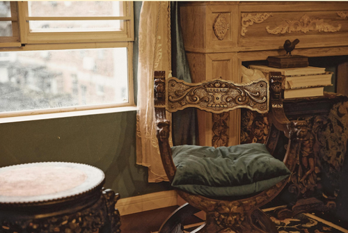 24 Most Valuable Collectibles That Are Worth Money — blog.shopgoodwill ...