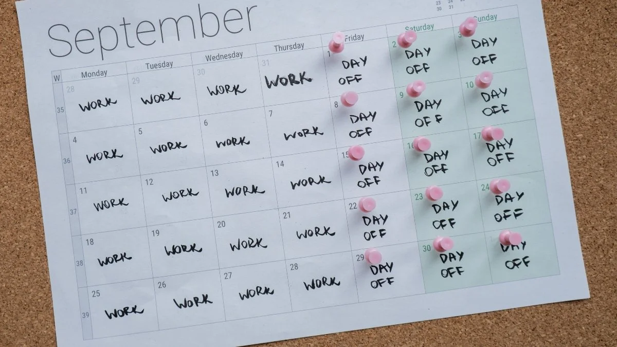 Balancing Act: The Pros and Cons of a 4-Day Work Week — Lynne Palmer ...