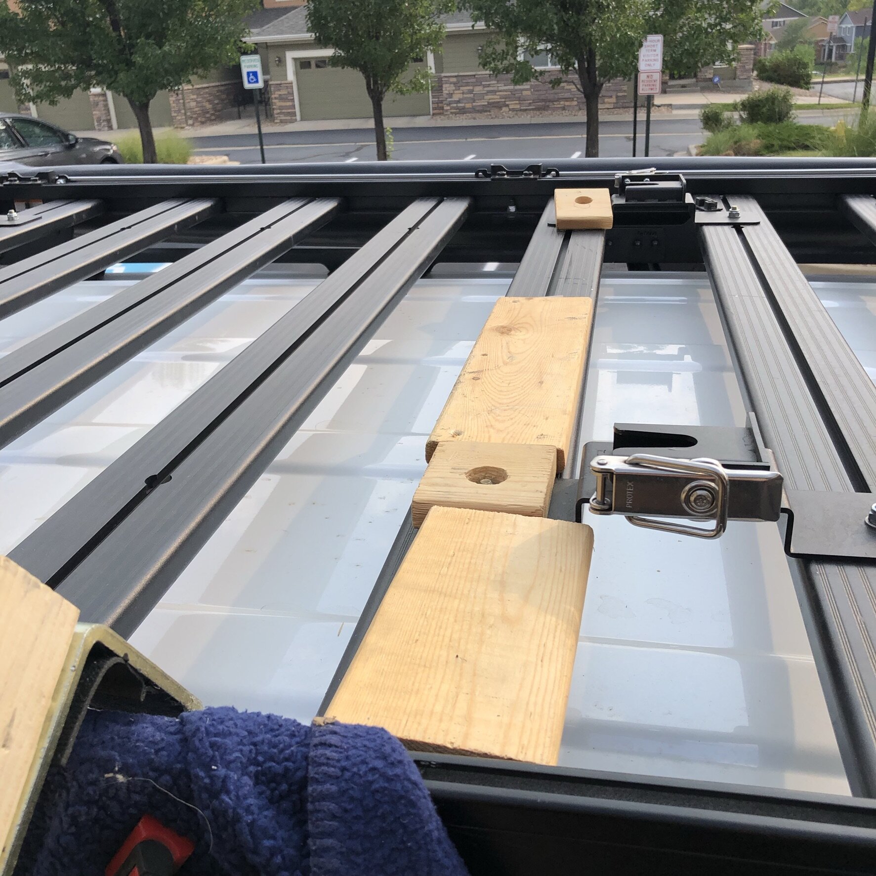 Loading and unloading your rooftop tent solo — Landlocked investments ...