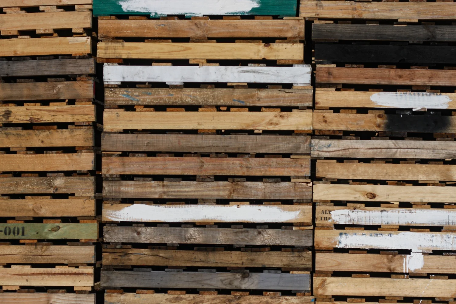 Tom's Pallets Brisbane: New & Recycled Pallets, Fast Delivery