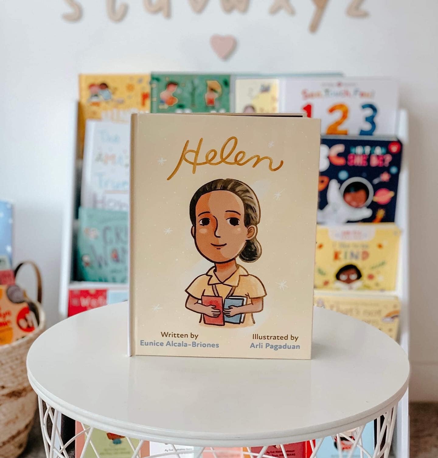 Helen Children's Book by Eunice Alcala-Briones — Arli Pagaduan