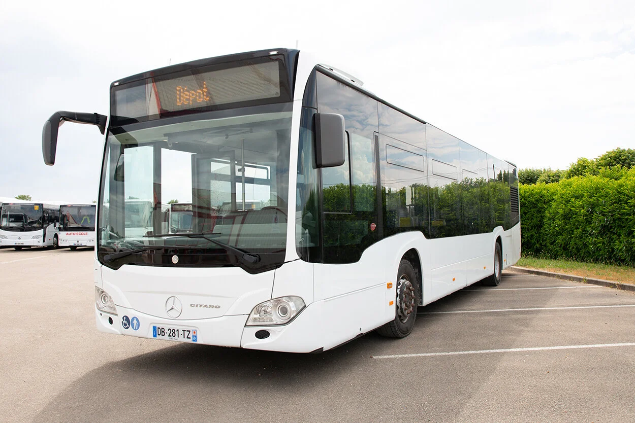 Location autobus urbain sans conducteur — Lambert Locations