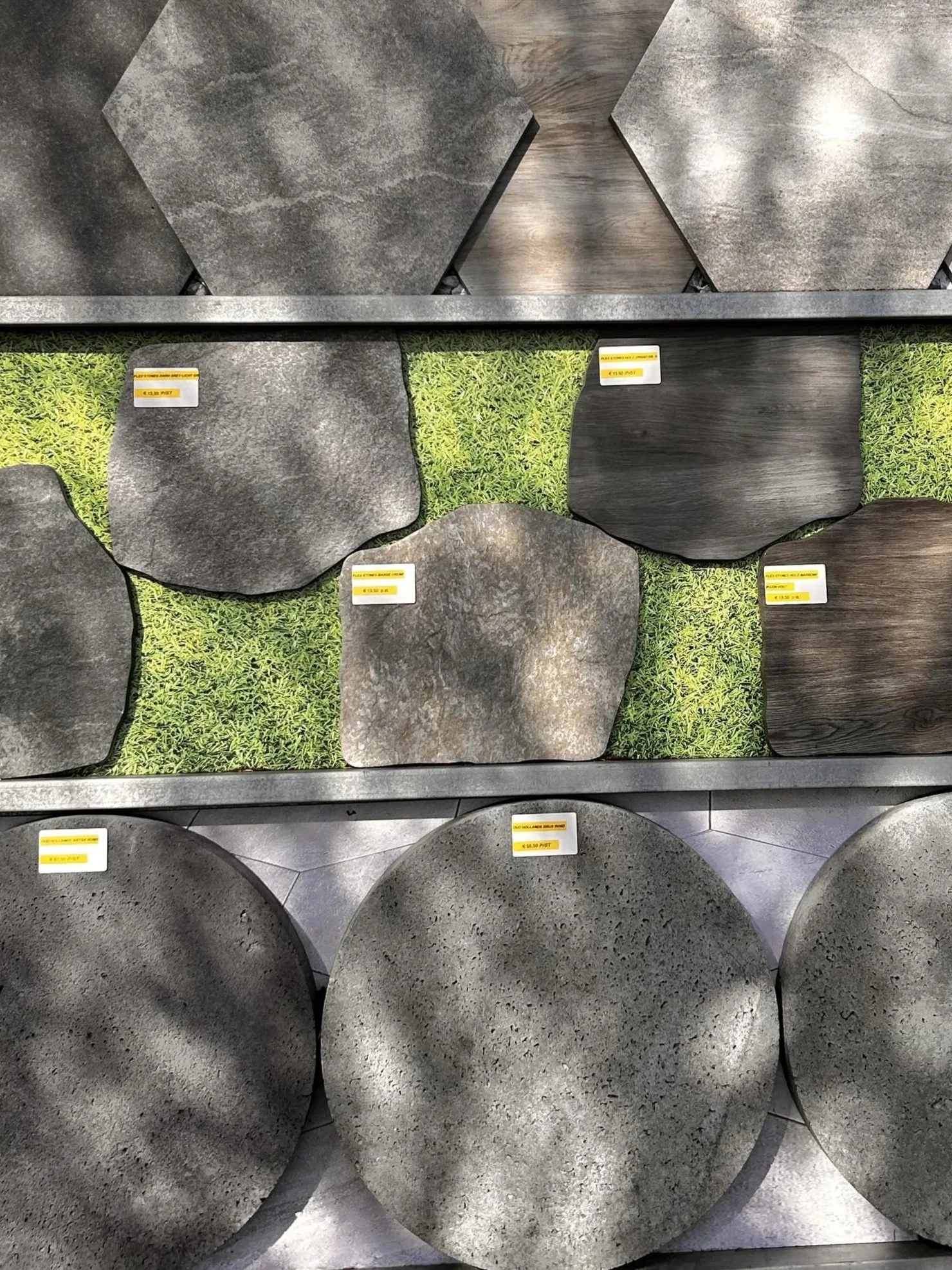 Stapstenen voor in de tuin kopen? | Moderne staptegels & tuinpaden ...