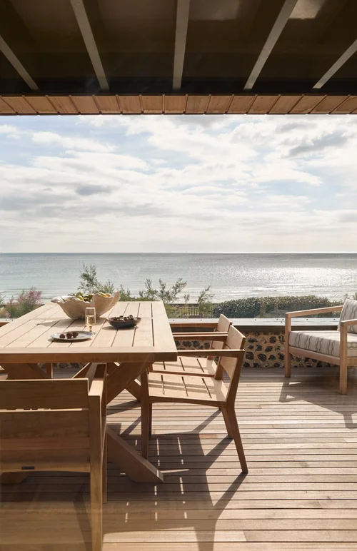 English Beach House — Isabella Worsley | Commercial & Residential Design