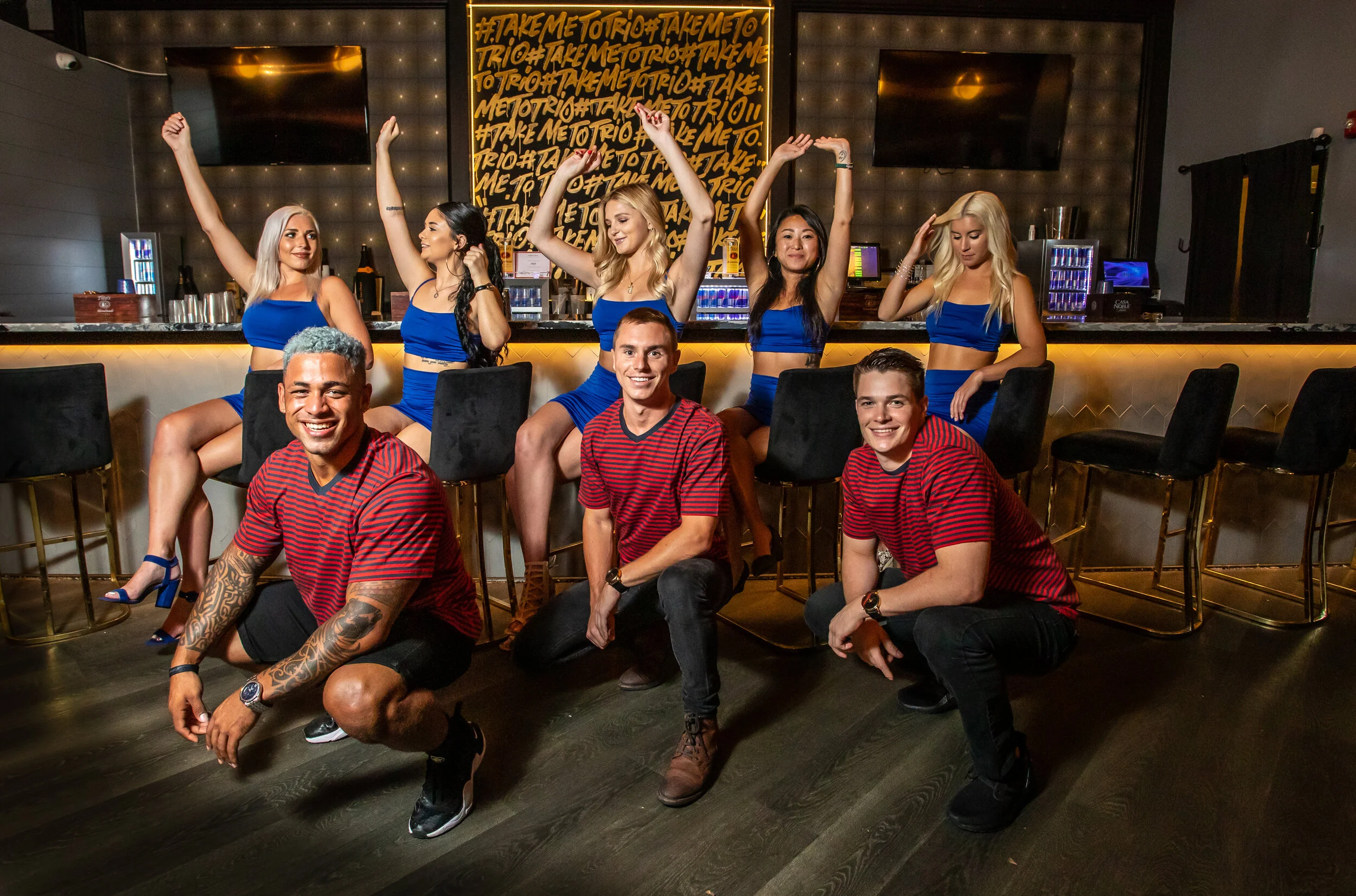 VIP TABLE SERVICE — Trio