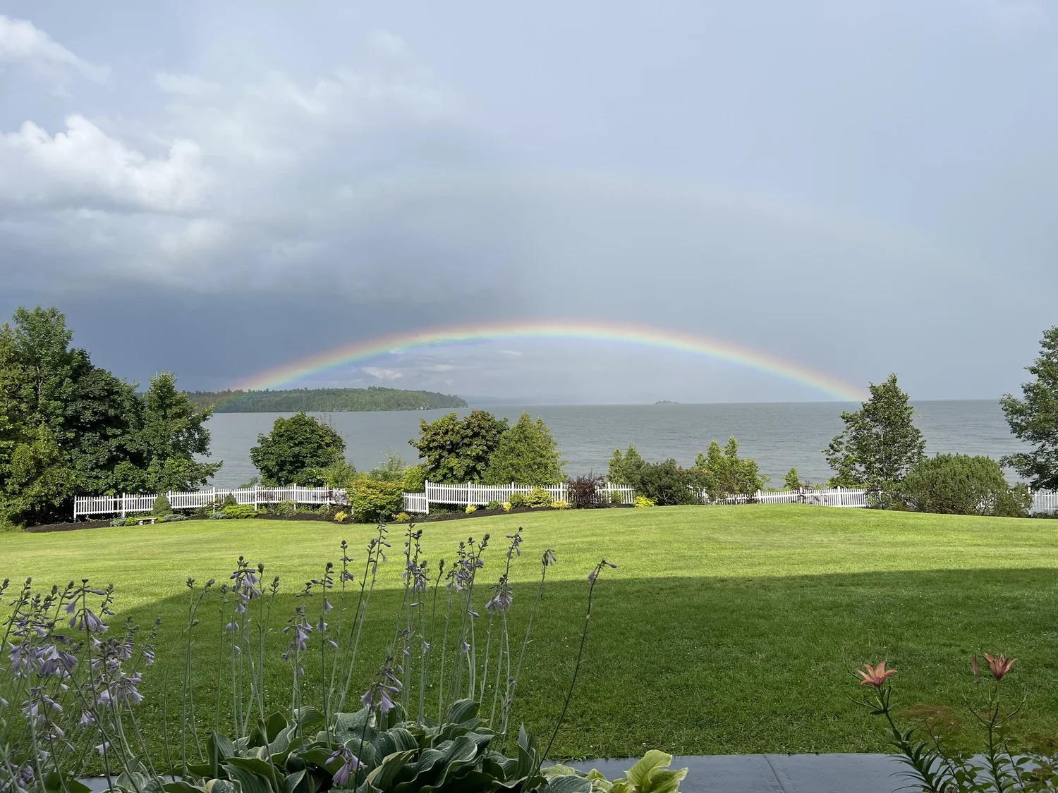 Valcour Inn & Boathouse
