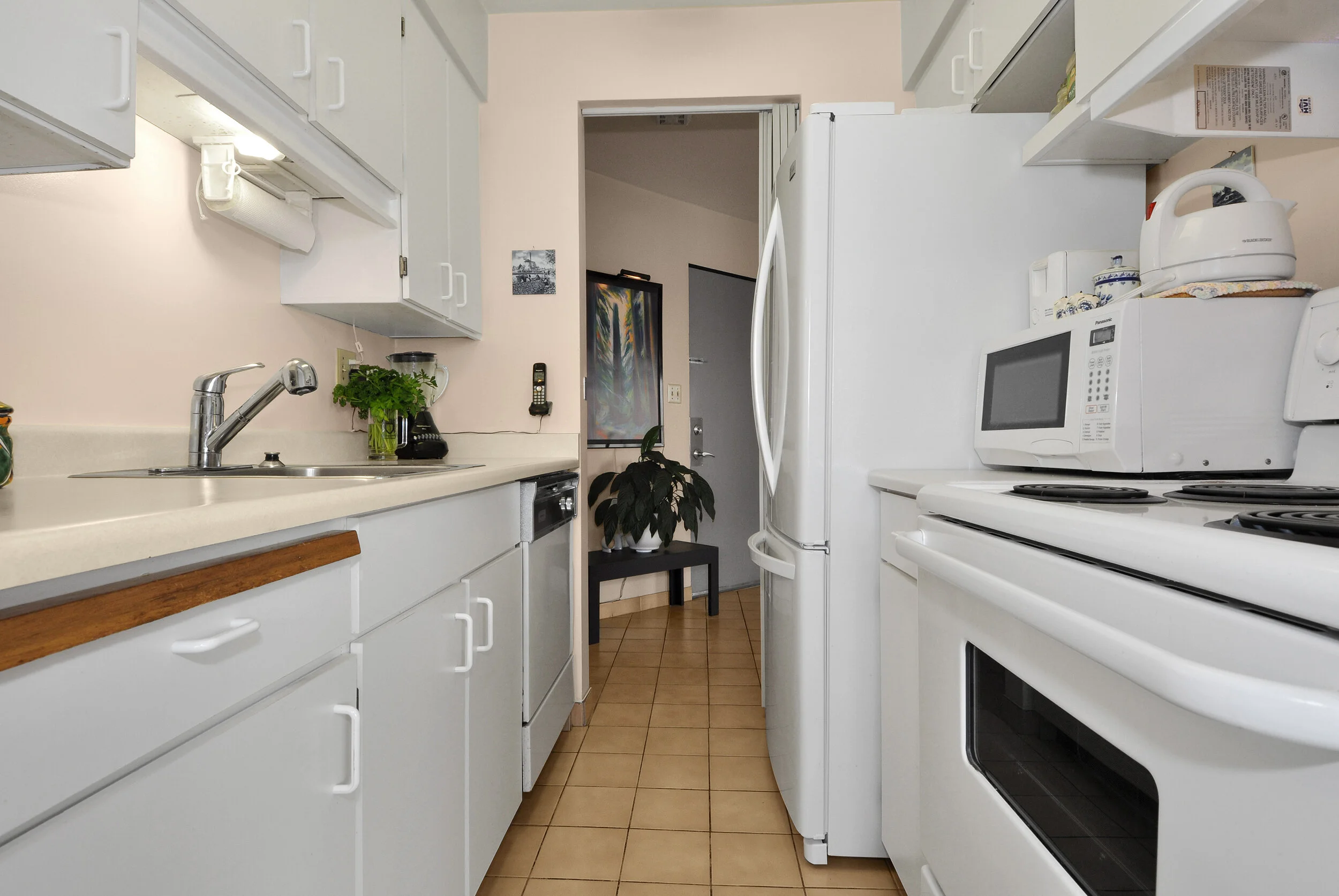 Large Two Bedroom for Rent — Beach Towers