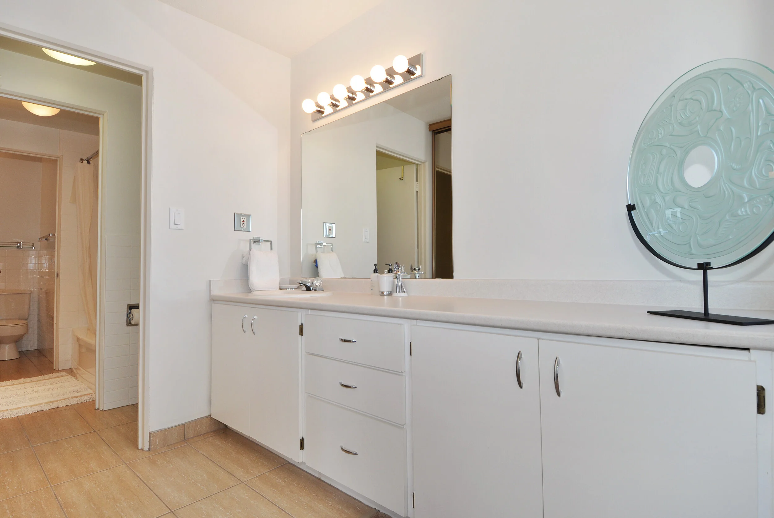 Large Two Bedroom for Rent — Beach Towers