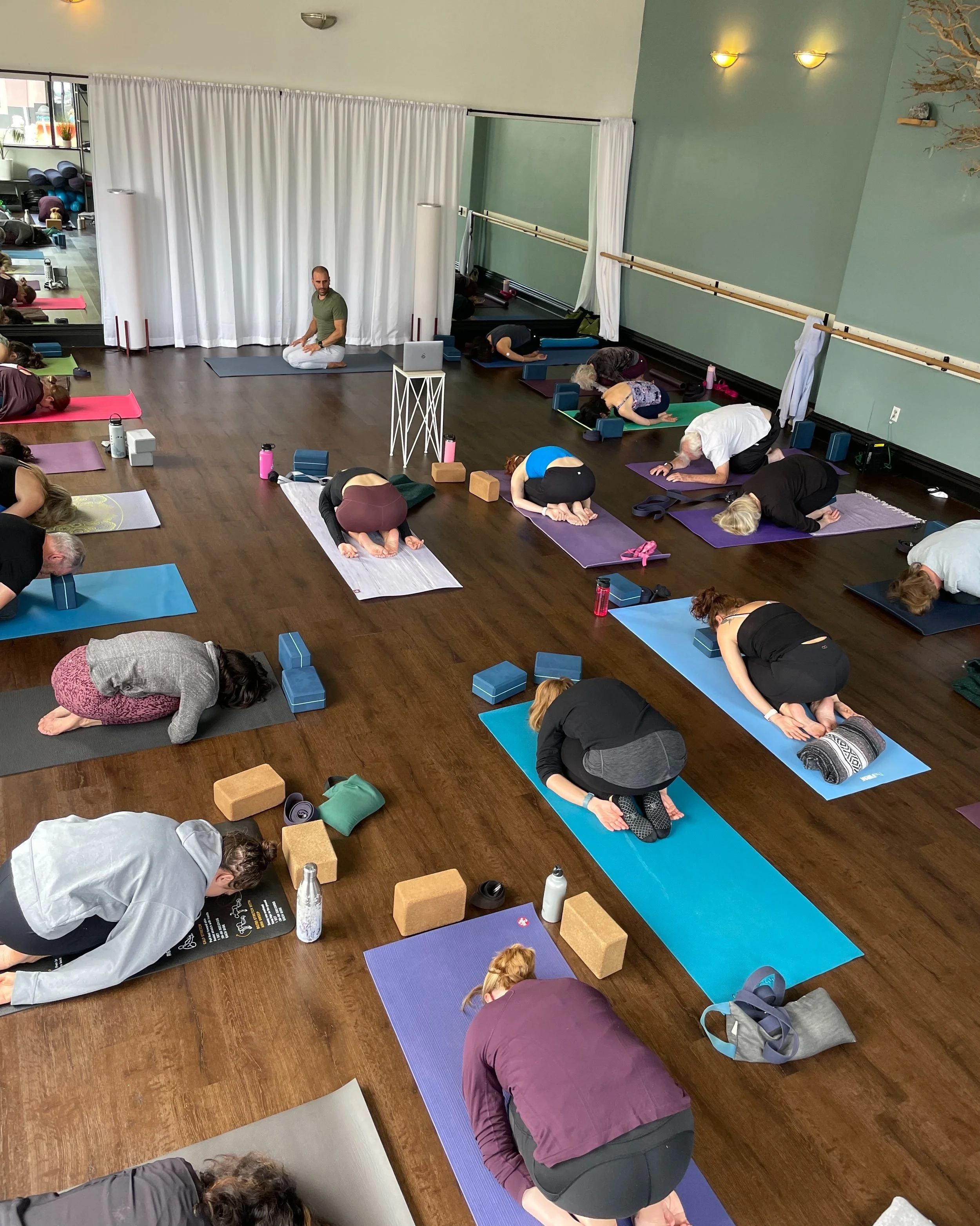 Virtual Livestream Yoga — Peacebank Yoga Studio