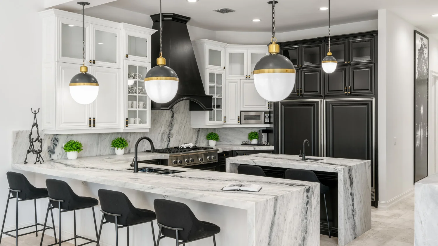 1 OAK Studios | Miami Real Estate Media Production Company