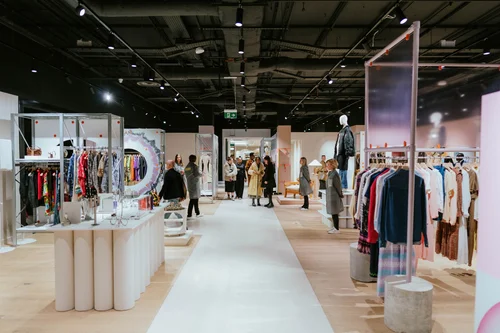 SELFRIDGES THE EDIT