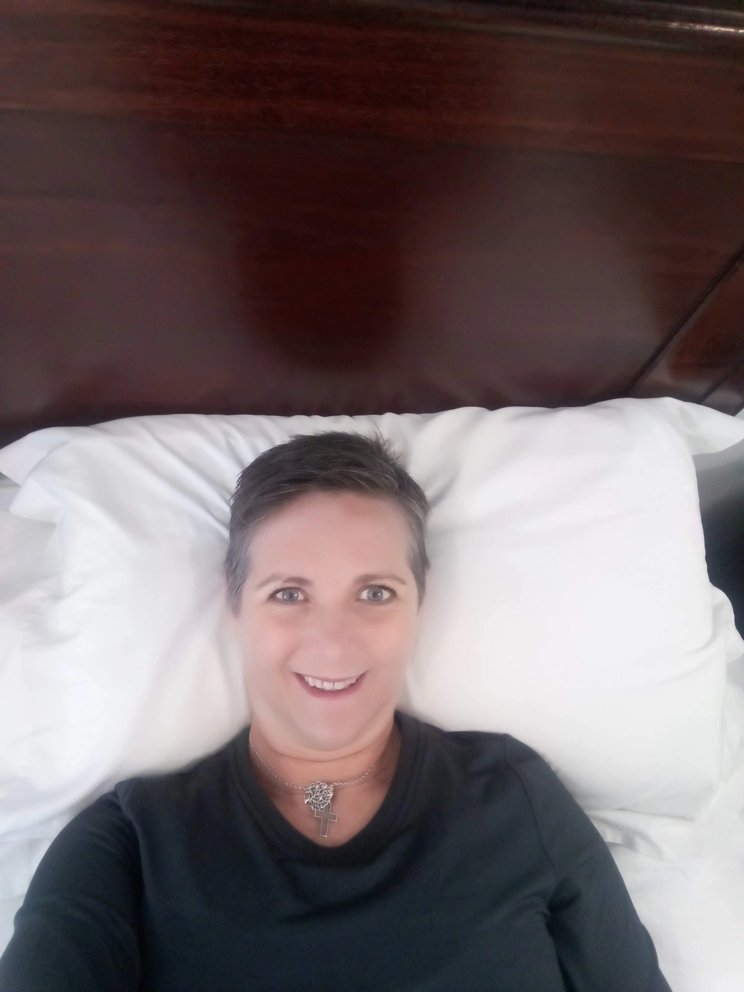 5 Simple neck stretches you can do on your bed — InHouse Pilates - Live ...