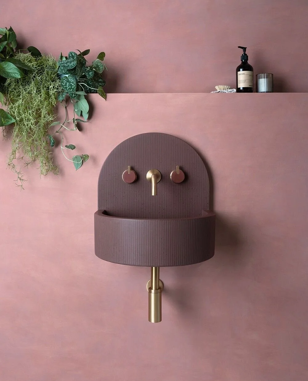 Refreshing pink bathroom ideas | Kast Concrete Basins
