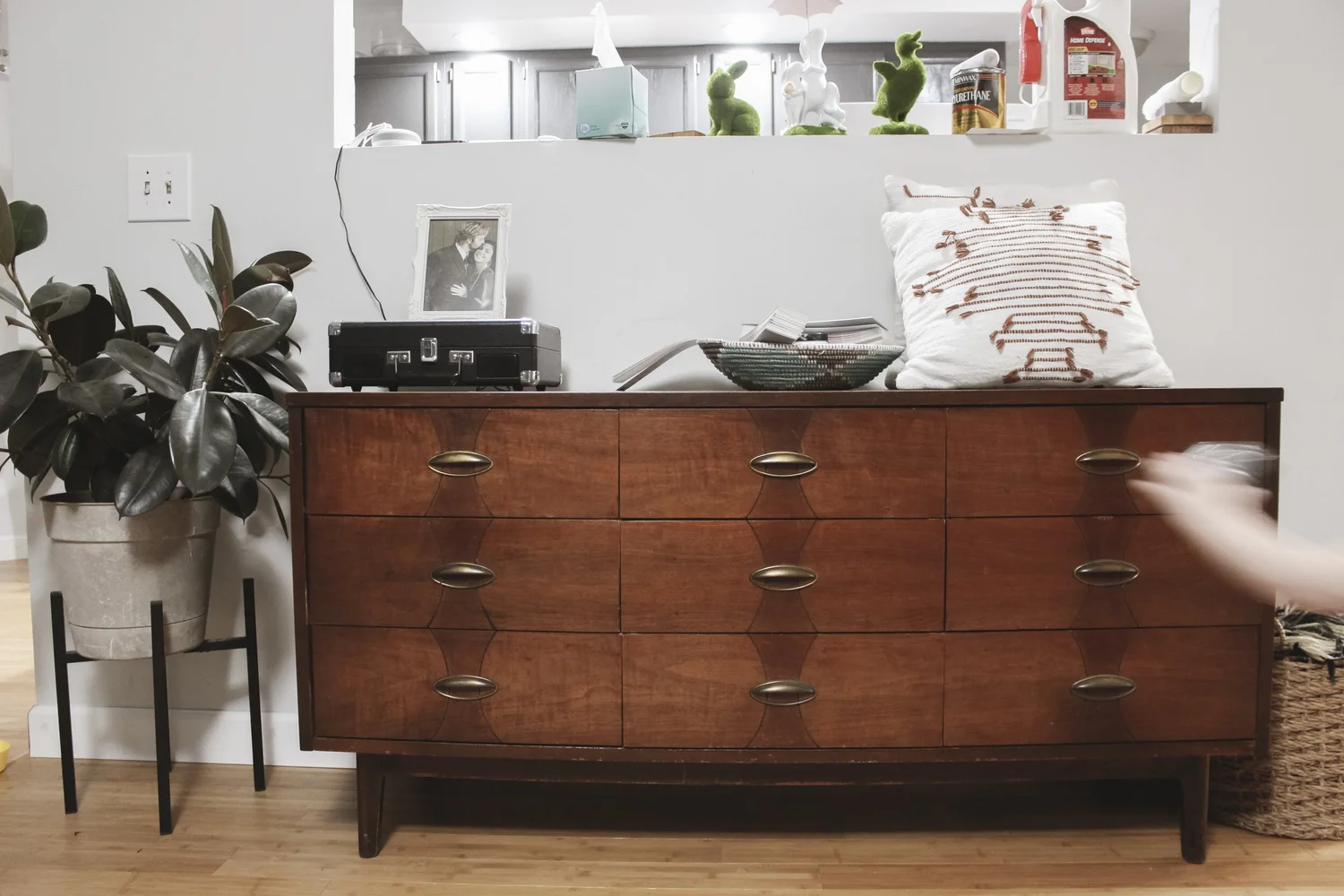 $3 Mid Century Modern Dresser Makeover — S + A
