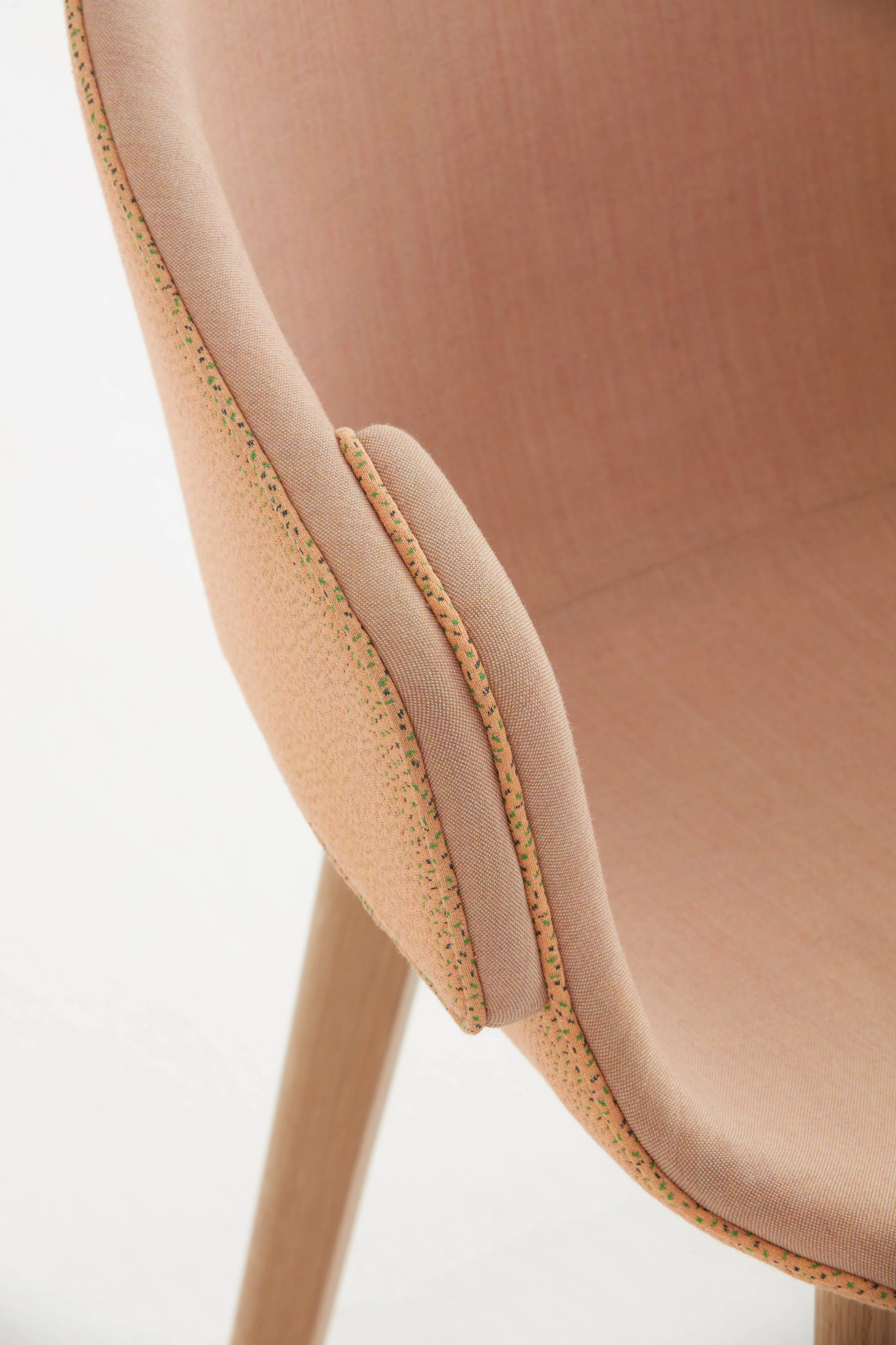 HUG — YUHSIEN DESIGN STUDIO