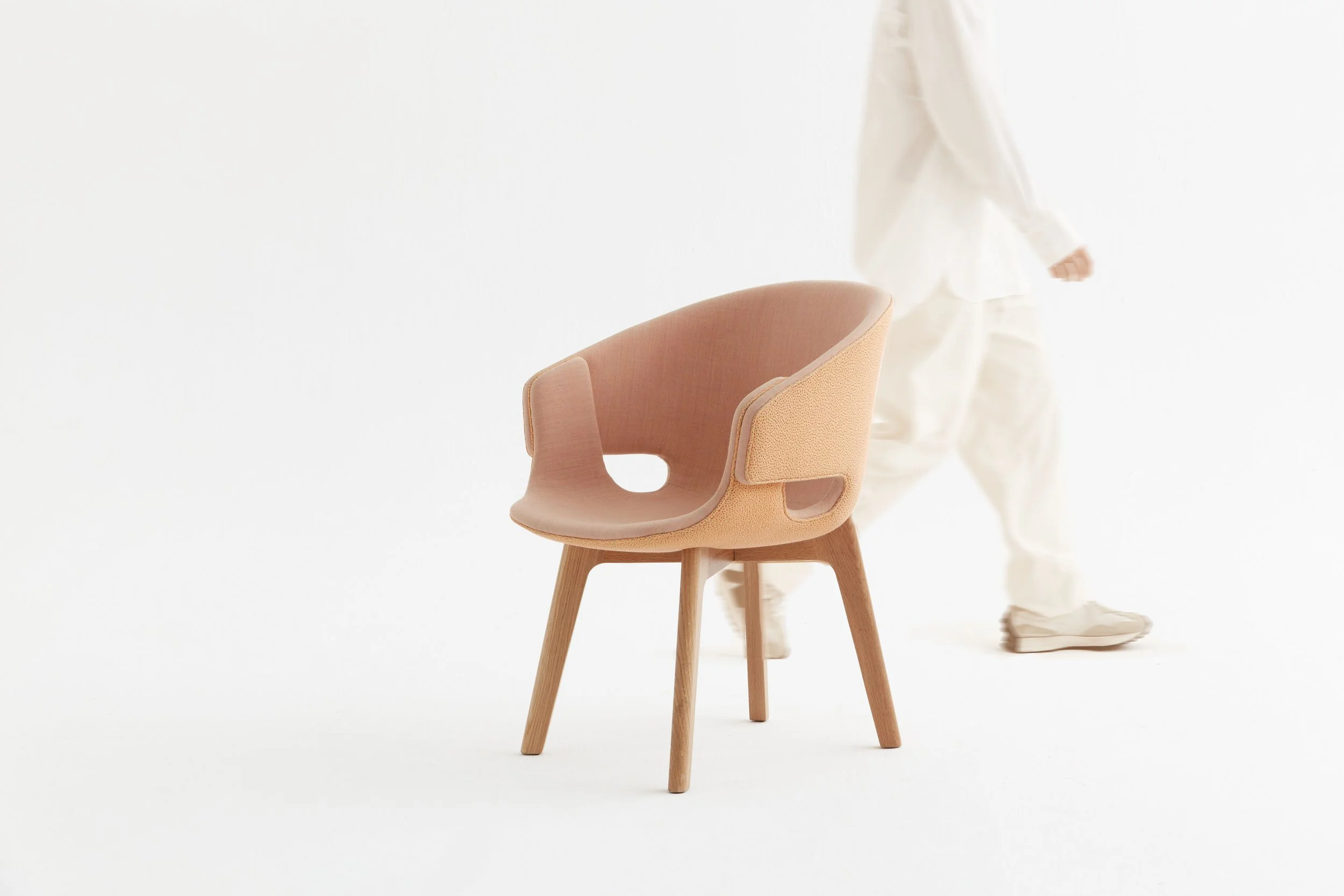 HUG — YUHSIEN DESIGN STUDIO