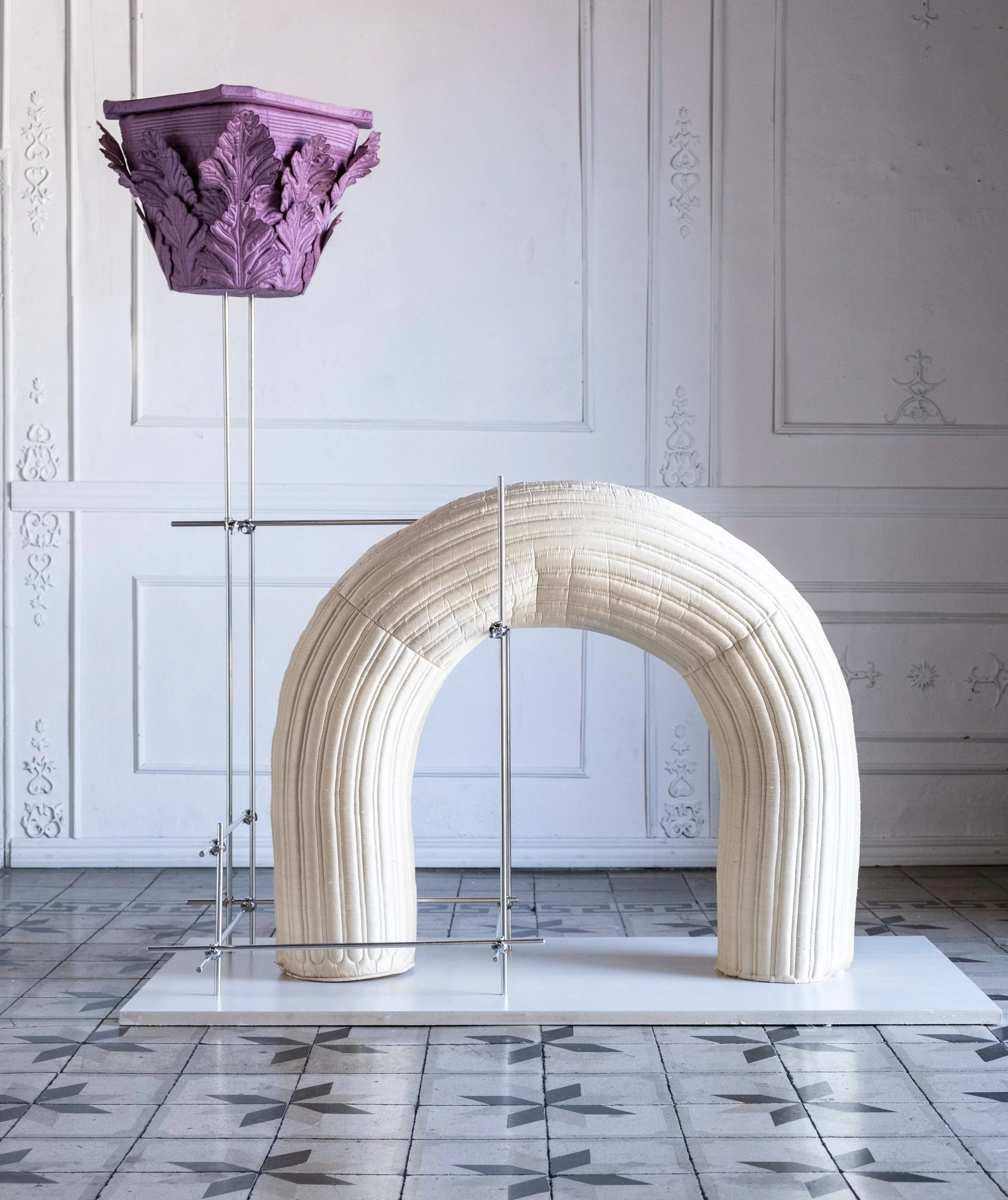 Exocolumn Mauve — Sergio Roger