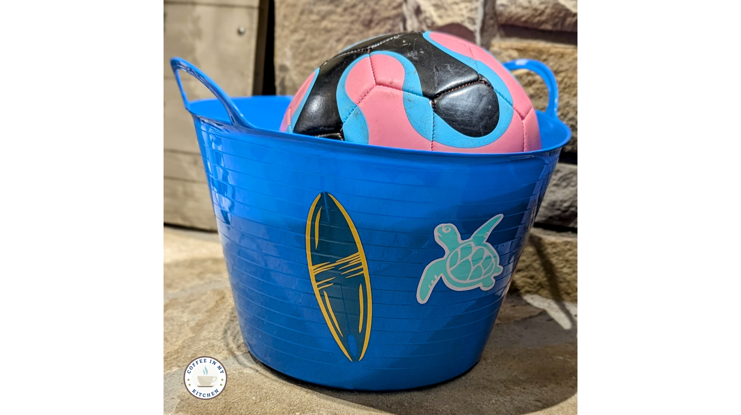 How to Make Beach Day Vinyl Stickers - Cricut Joy Project — Coffee in ...