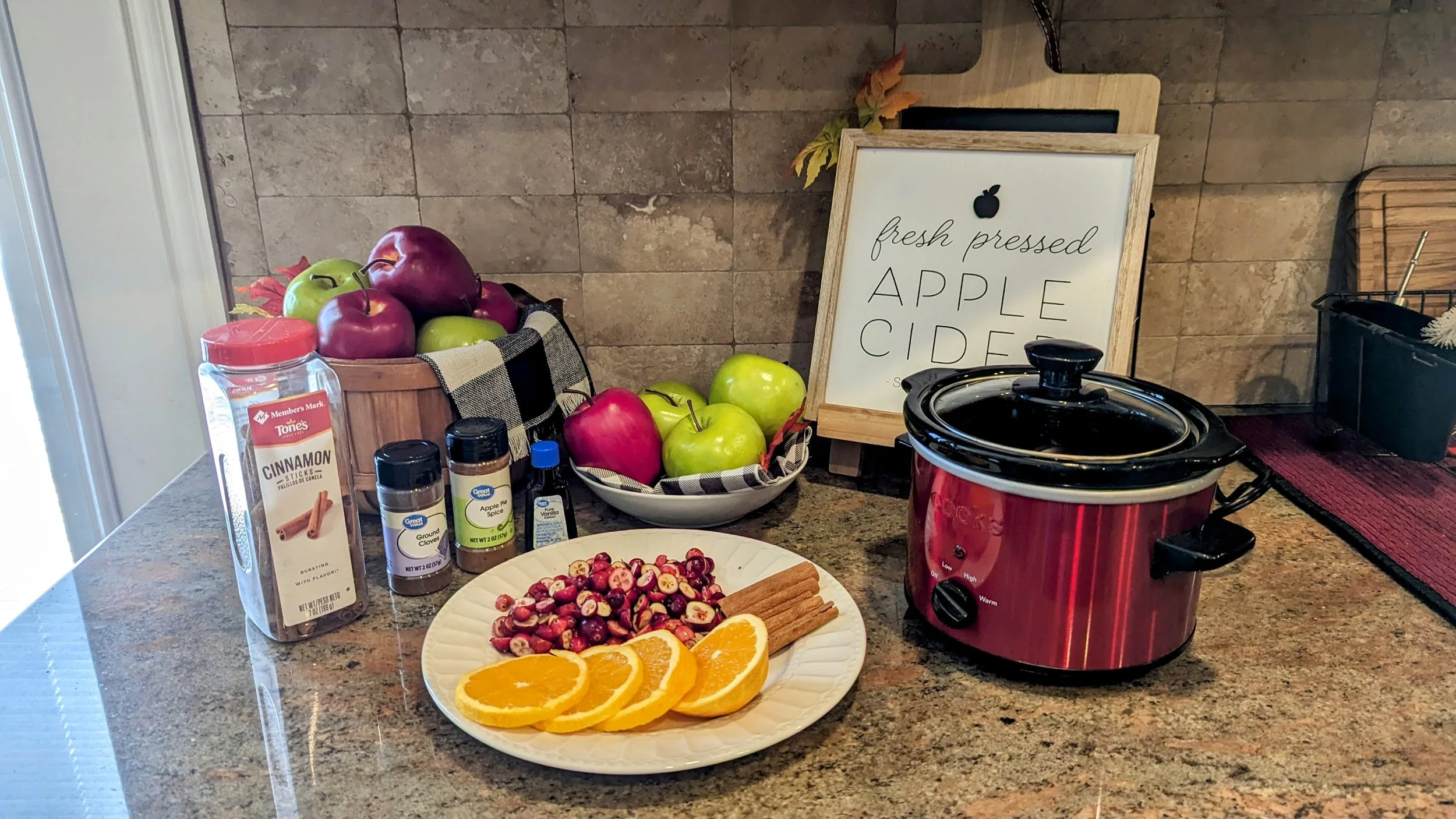Cozy Fall Slow Cooker Potpourri — Coffee in My Kitchen