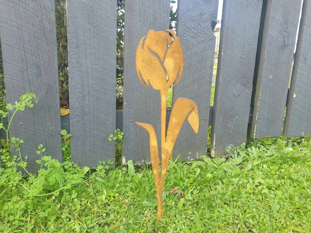 Mounted Fantail 1 — Steel Art NZ