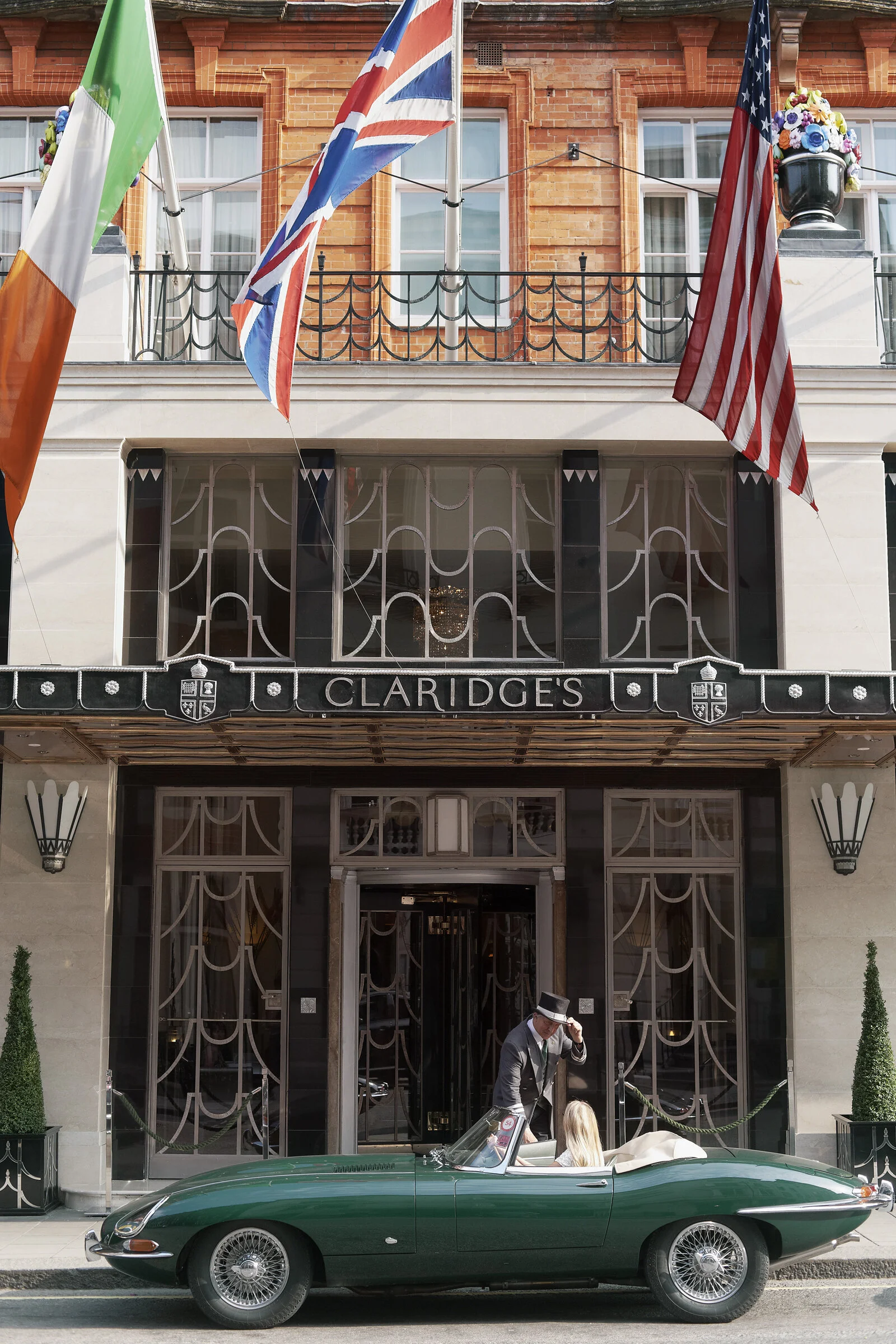 Claridge's Hotel in Mayfair: A Rich History and Art Deco Opulence ...