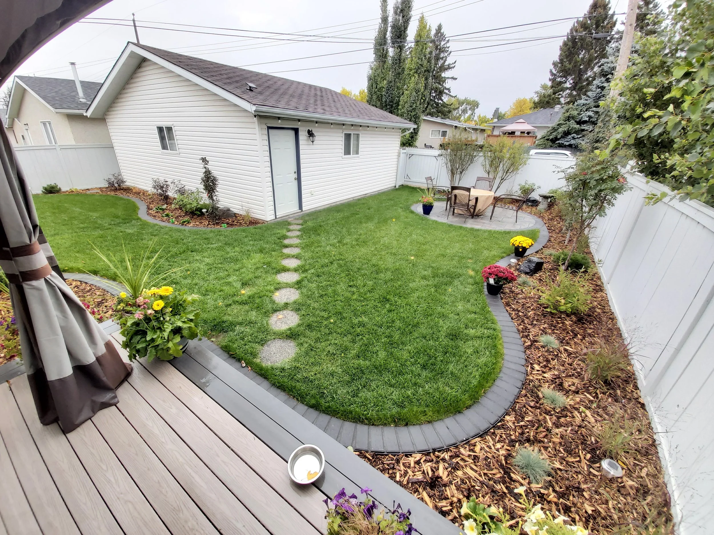 Backyard Retreats Calgary Landscaping & Construction