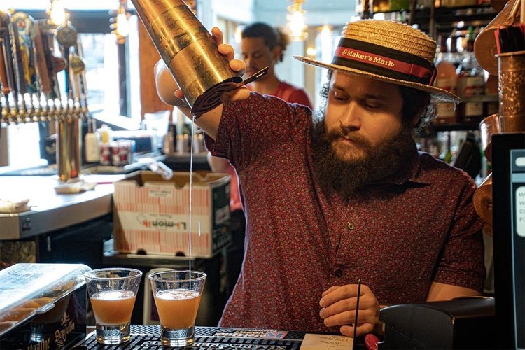 Zola Restaurant & Live Music Bar - Spokane, WA