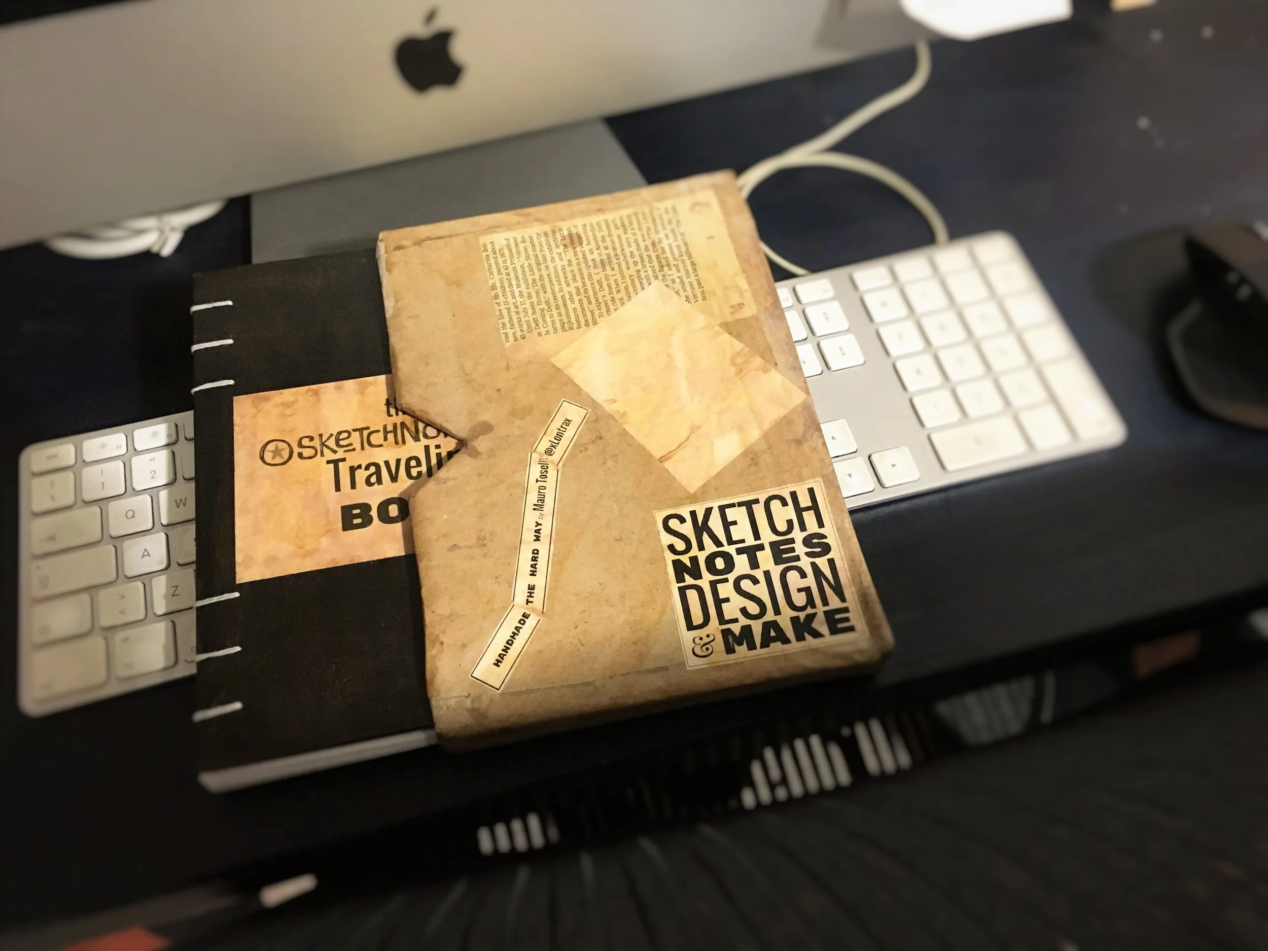 The Sketchnote Army Traveling Book — Mauro xLontrax Toselli