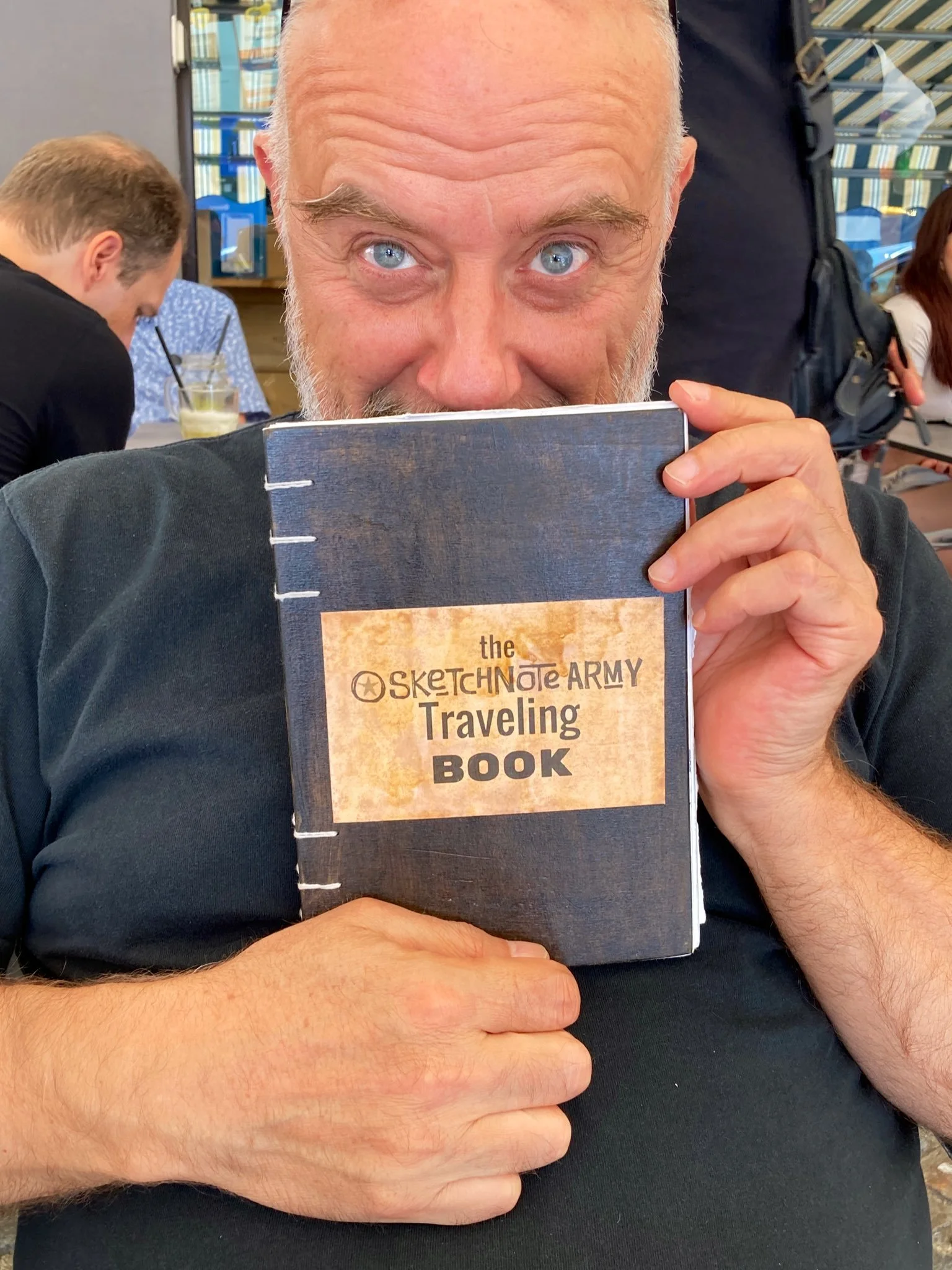 The Sketchnote Army Traveling Book is back at home — Mauro xLontrax Toselli