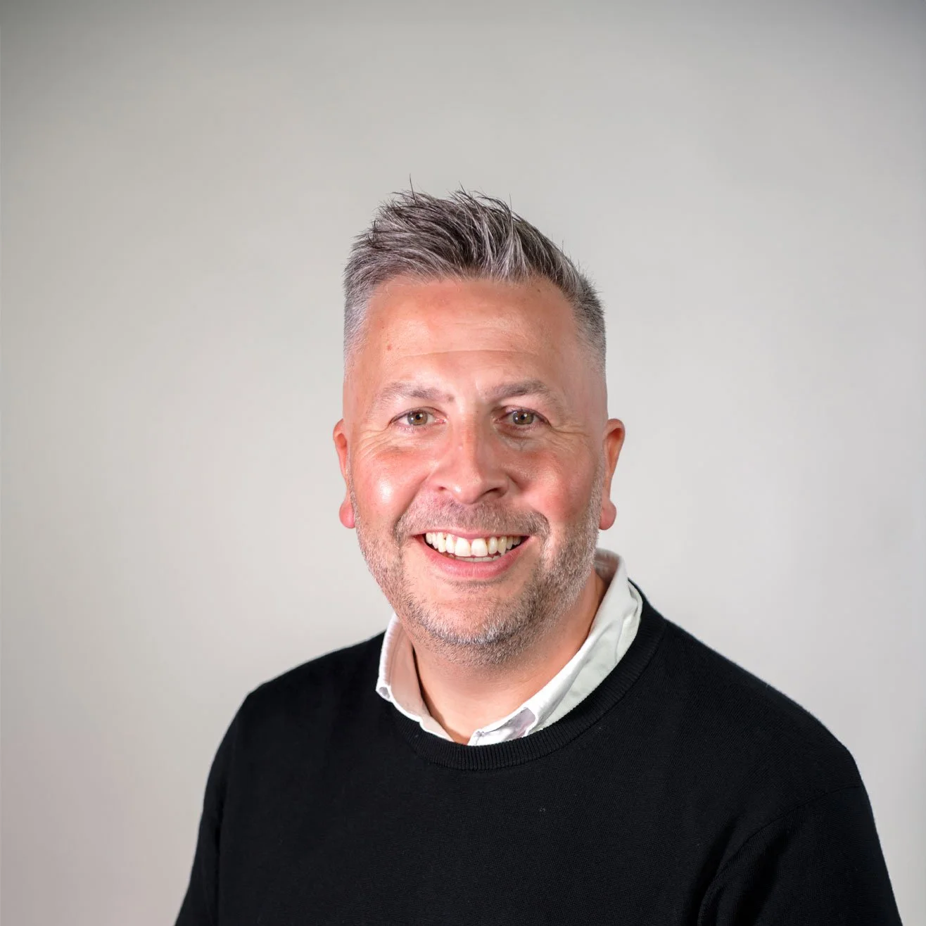 PROFILE Ger Jones — Vintage Church LA