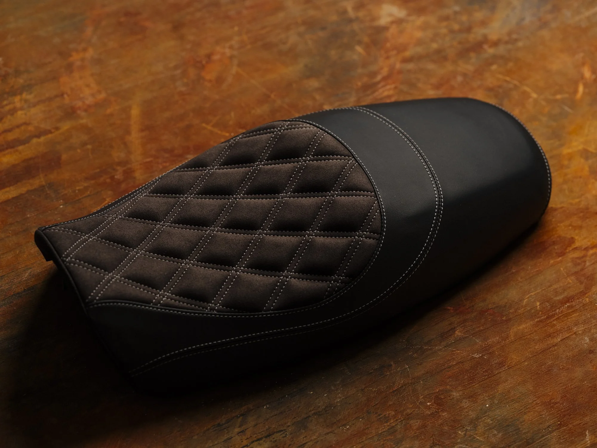 Custom Comfort Seat for the Yamaha MT07 — KELPI CUSTOM MOTO