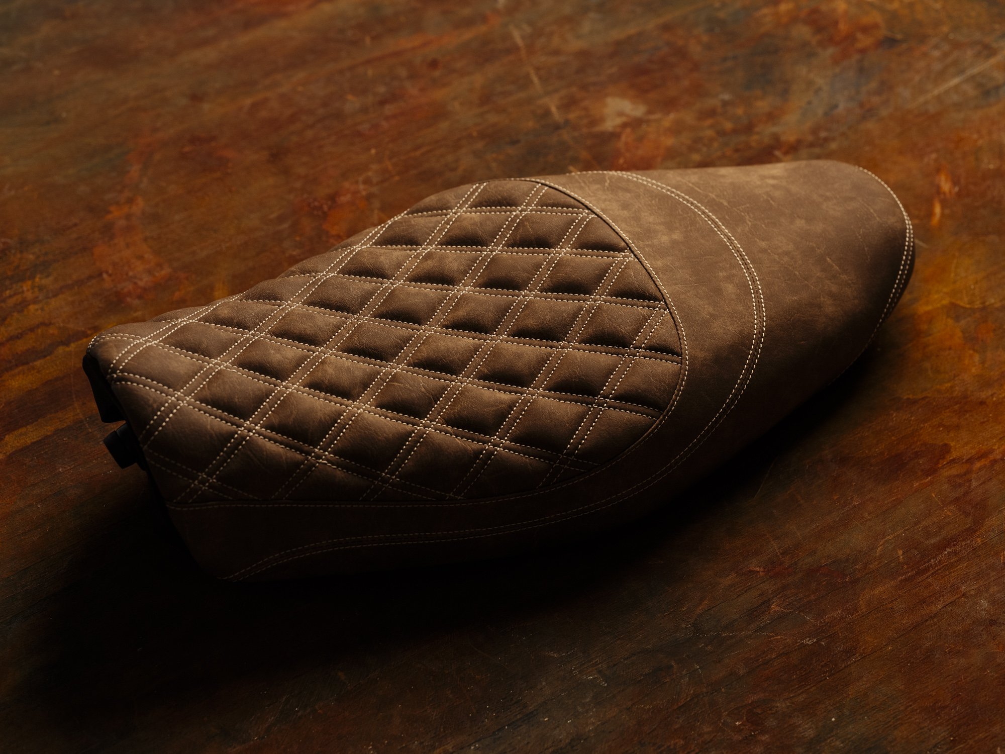 Yamaha XSR700 Custom Comfort Seat Trim — KELPI CUSTOM MOTO