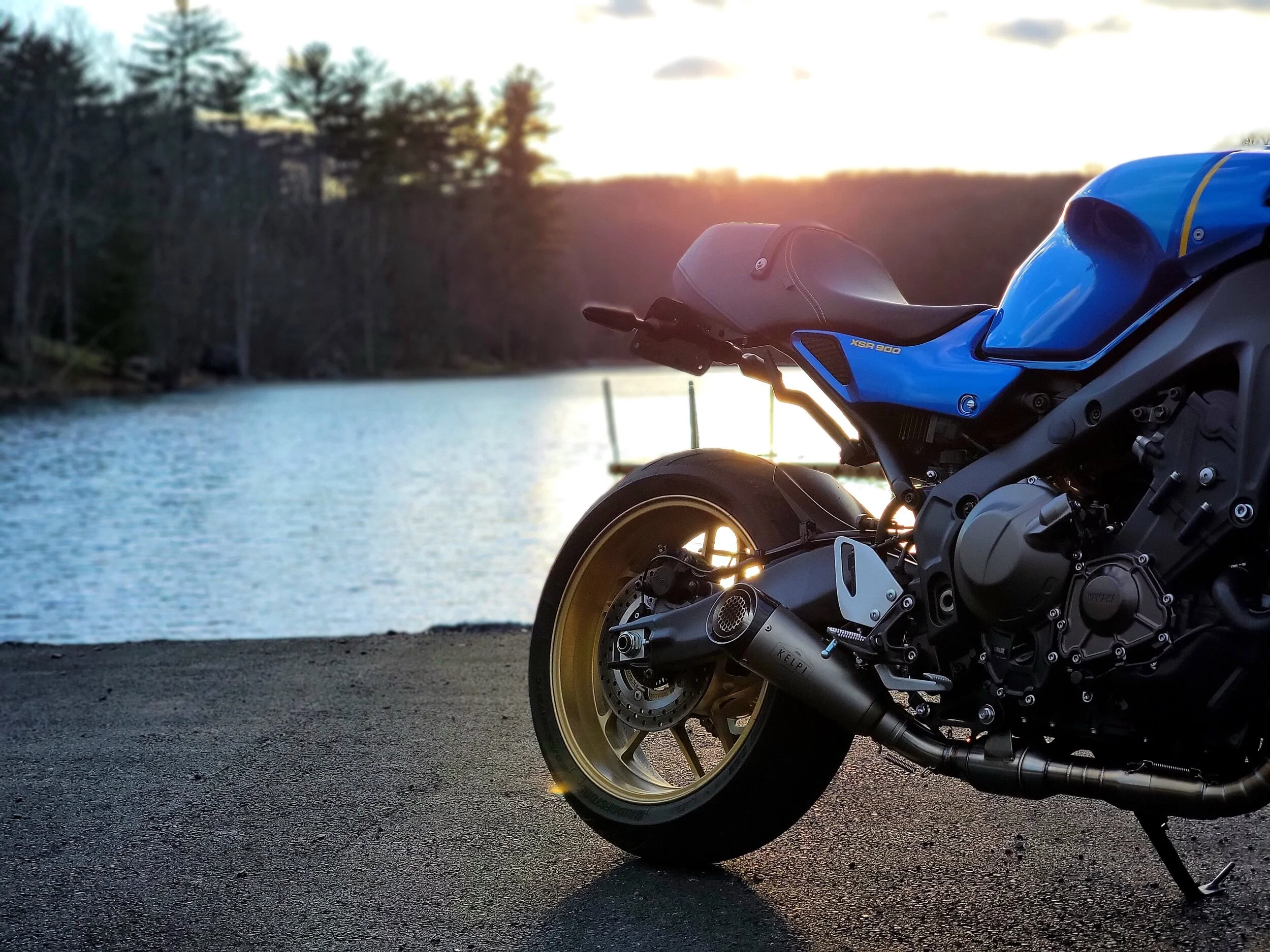 Honda CB400 VTEC Slip-On Exhaust — KELPI CUSTOM MOTO