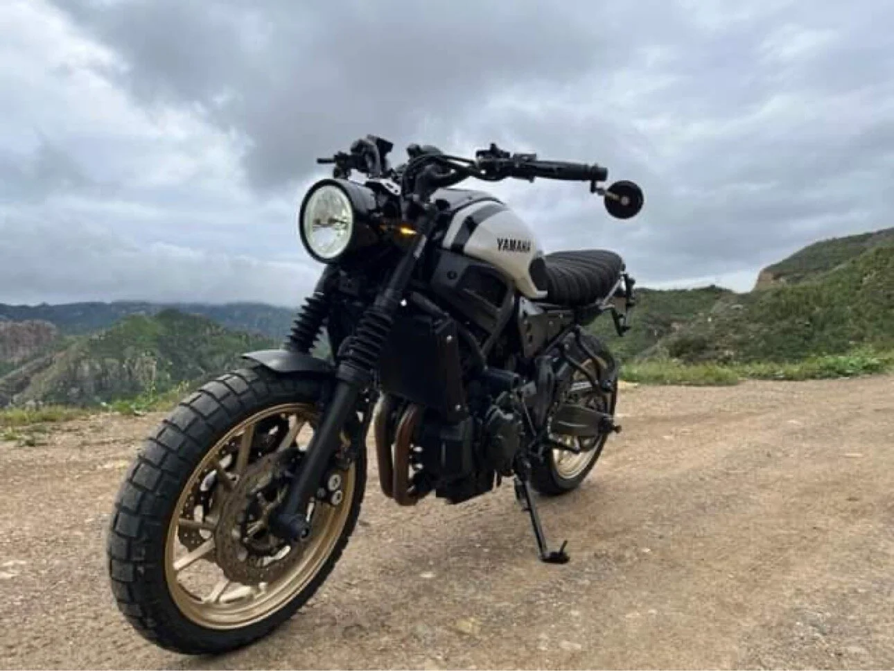 Yamaha XSR700 Custom Seat Trim | Comfort — KELPI CUSTOM MOTO