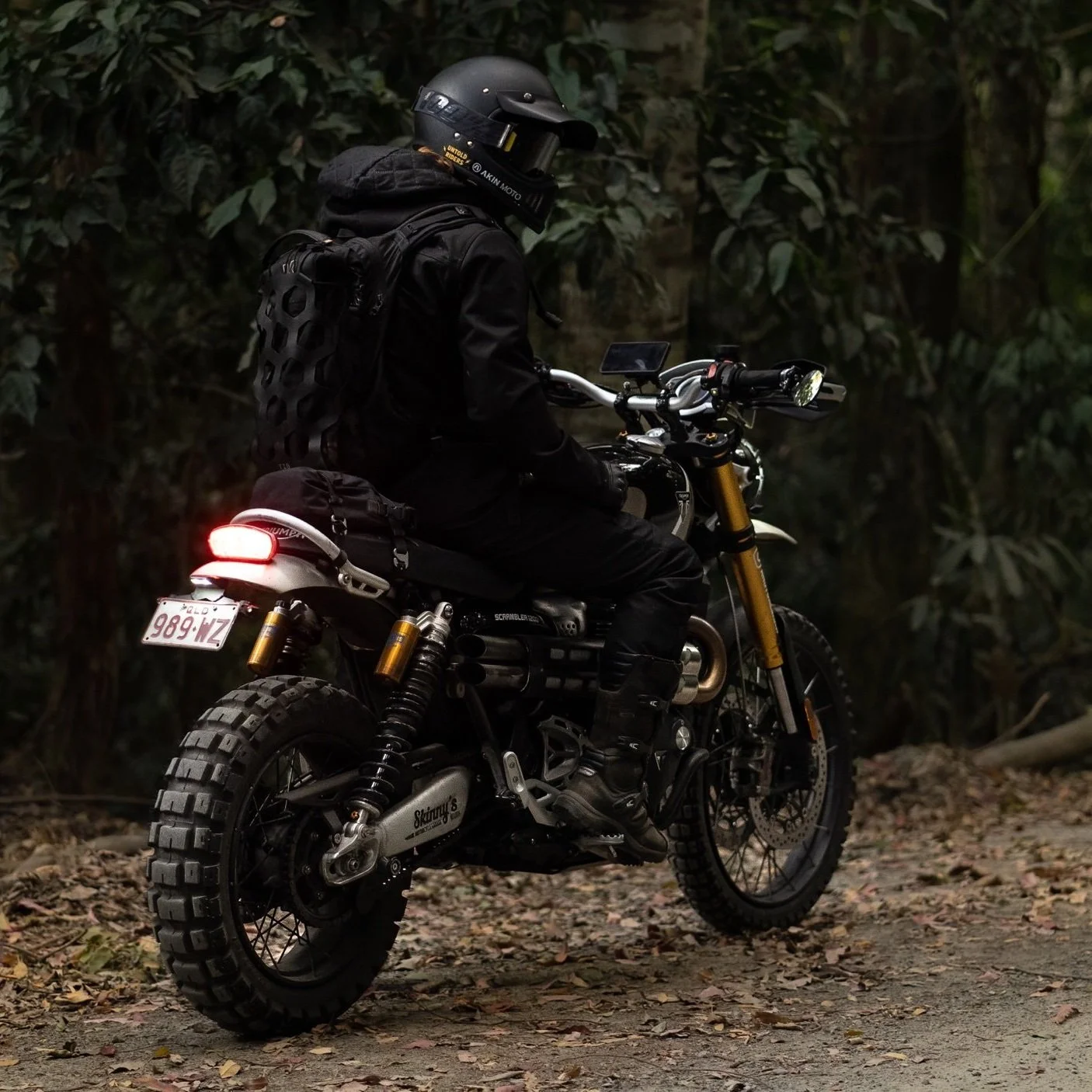 Carbon Fibre Motorcycle Handlebars | Crosser — KELPI CUSTOM MOTO