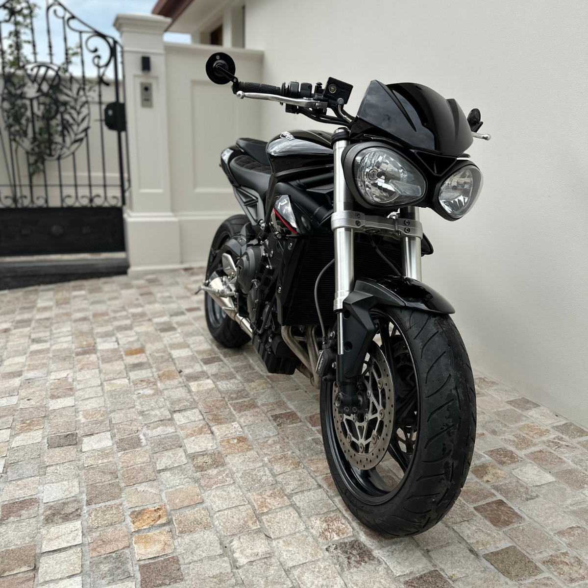 765/660 STREET TRIPLE (17-22) FLANKER SLIP ON EXHAUST — KELPI CUSTOM MOTO