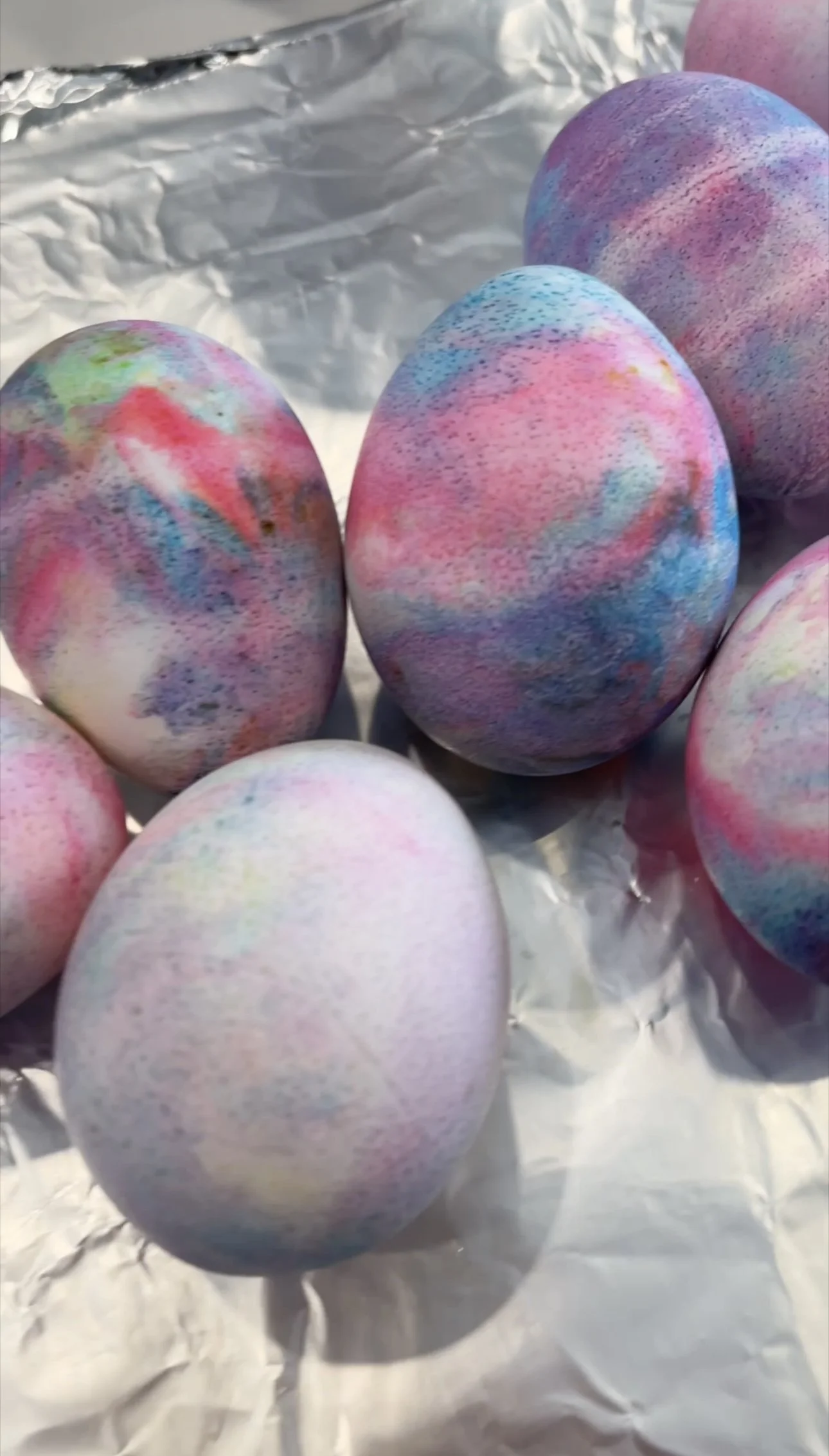 Shaving Foam Easter Eggs: How to Create Stunning Marbled Designs ...