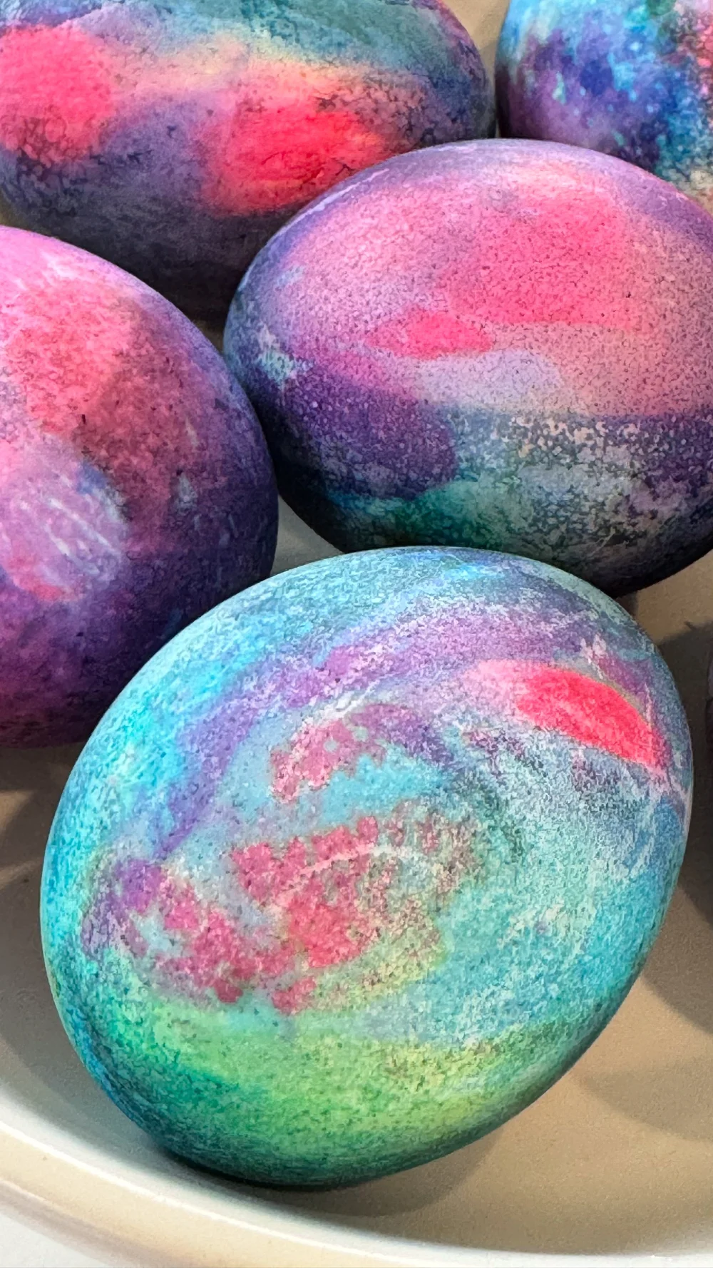 Tie-Dye Easter Eggs: A Step-by-Step Guide to Vibrant Easter Egg ...