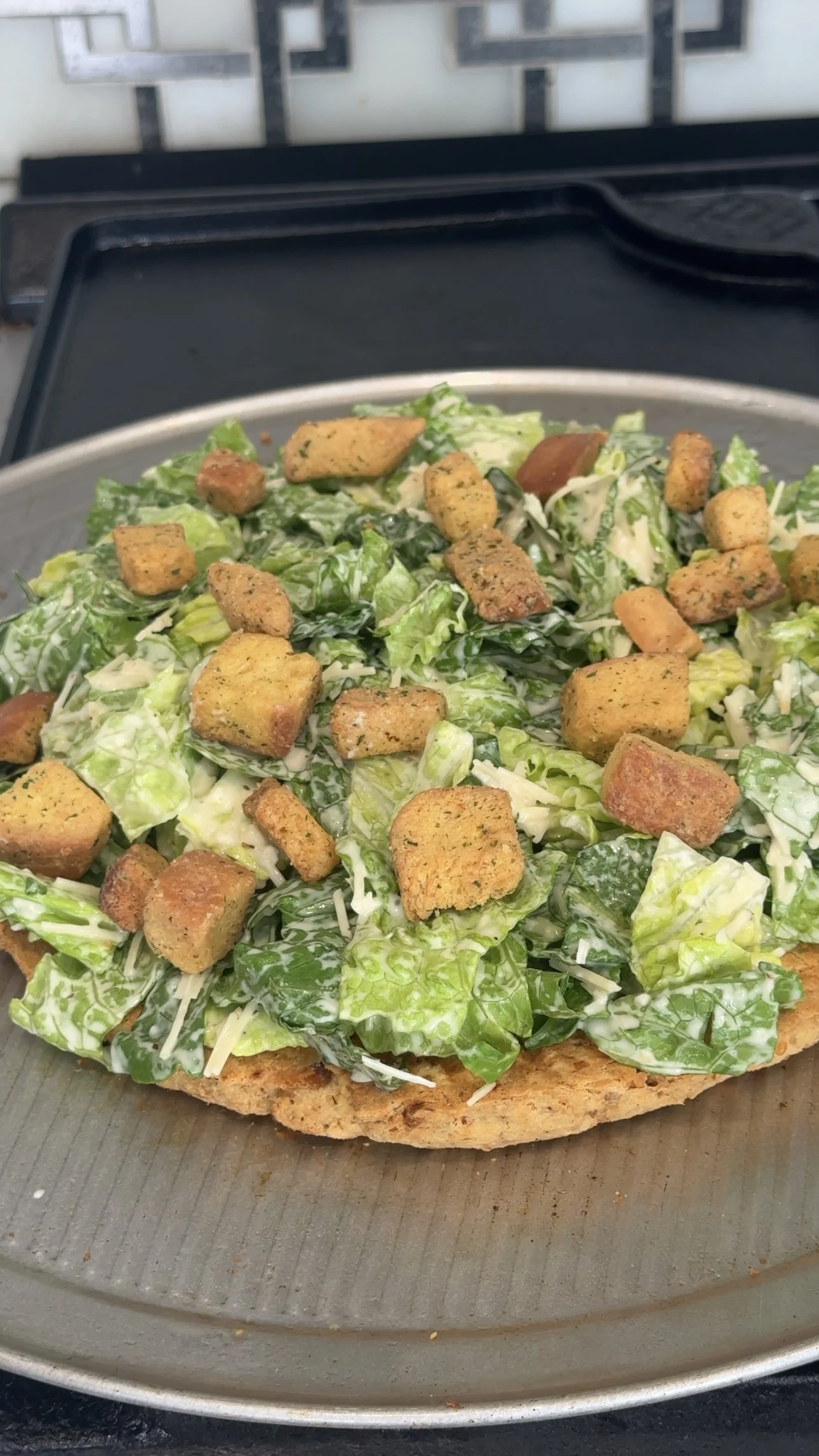 Low-Carb Caesar Salad Pizza Recipe: A Protein-Packed Twist with Chicken ...