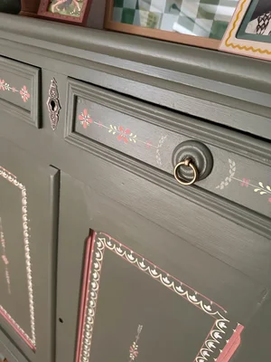 How to paint decorative furniture for beginners — The OTTO HOUSE