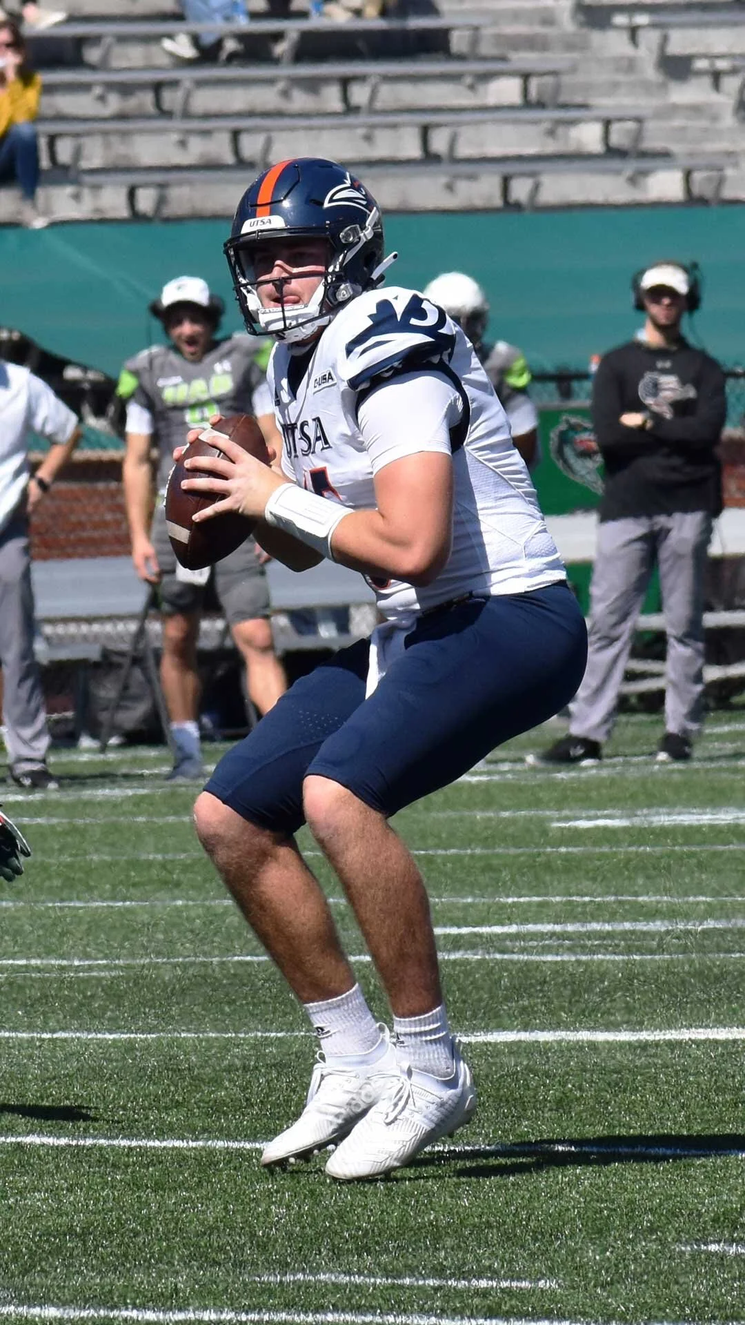 UTSA Football Uniforms | Christopher Muñoz