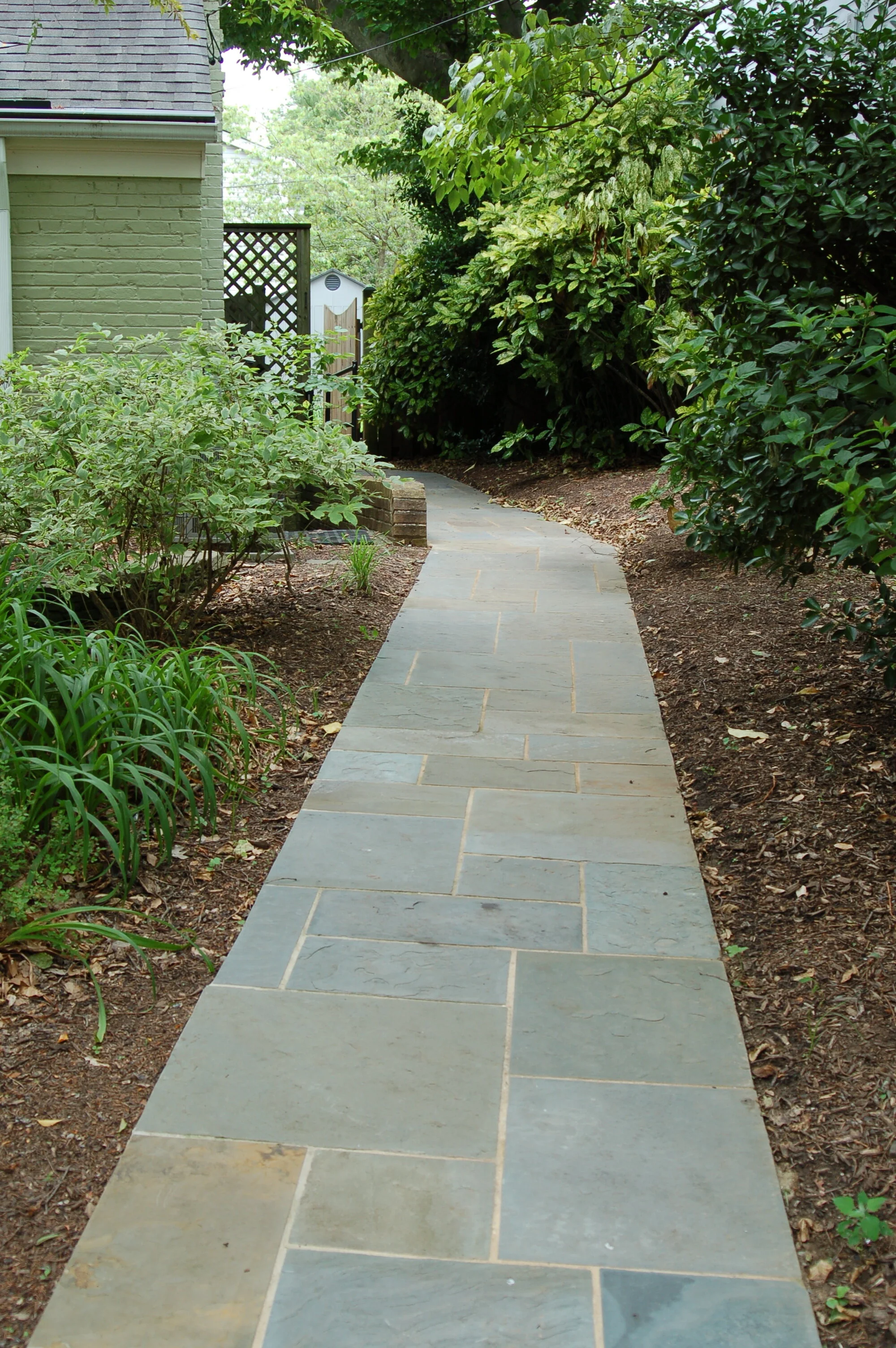 Pineapple Landscaping LLC