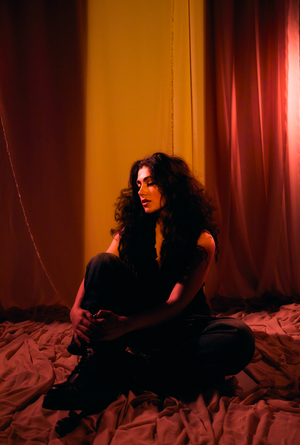 Q&A: Caroline Romano Finds Beauty in the Fall on “it took me falling ...