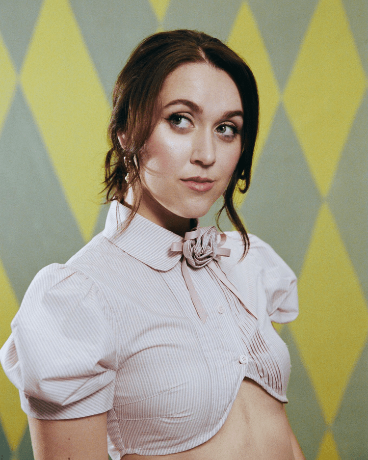 Q&A: Em Beihold Is Sharp, Bold, and Unapologetic On Her New Single, “Brutus” — The Luna Collective