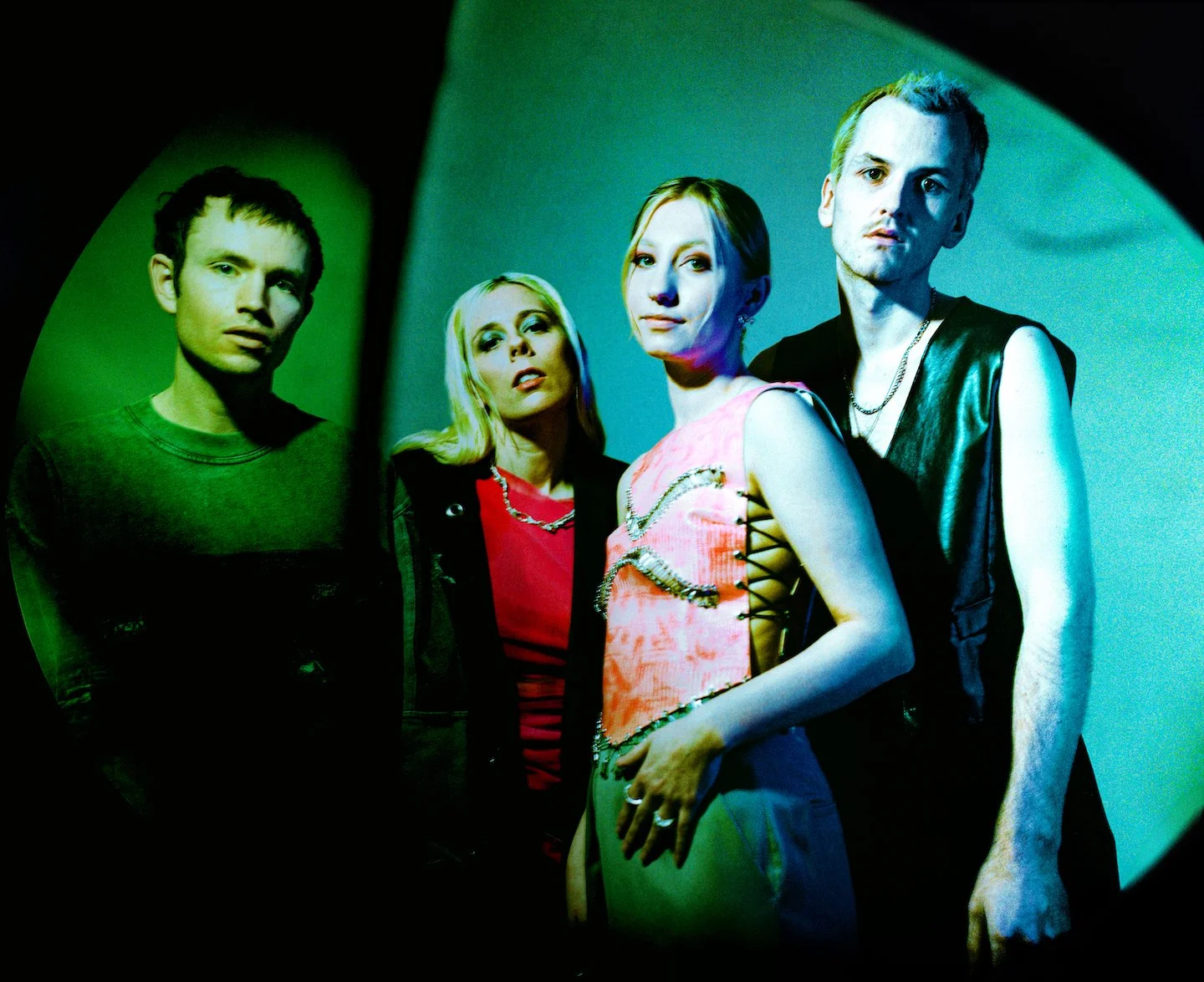 SPOTLIGHT: Isle of Wight’s Coach Party on the Pressure of Their Debut ...